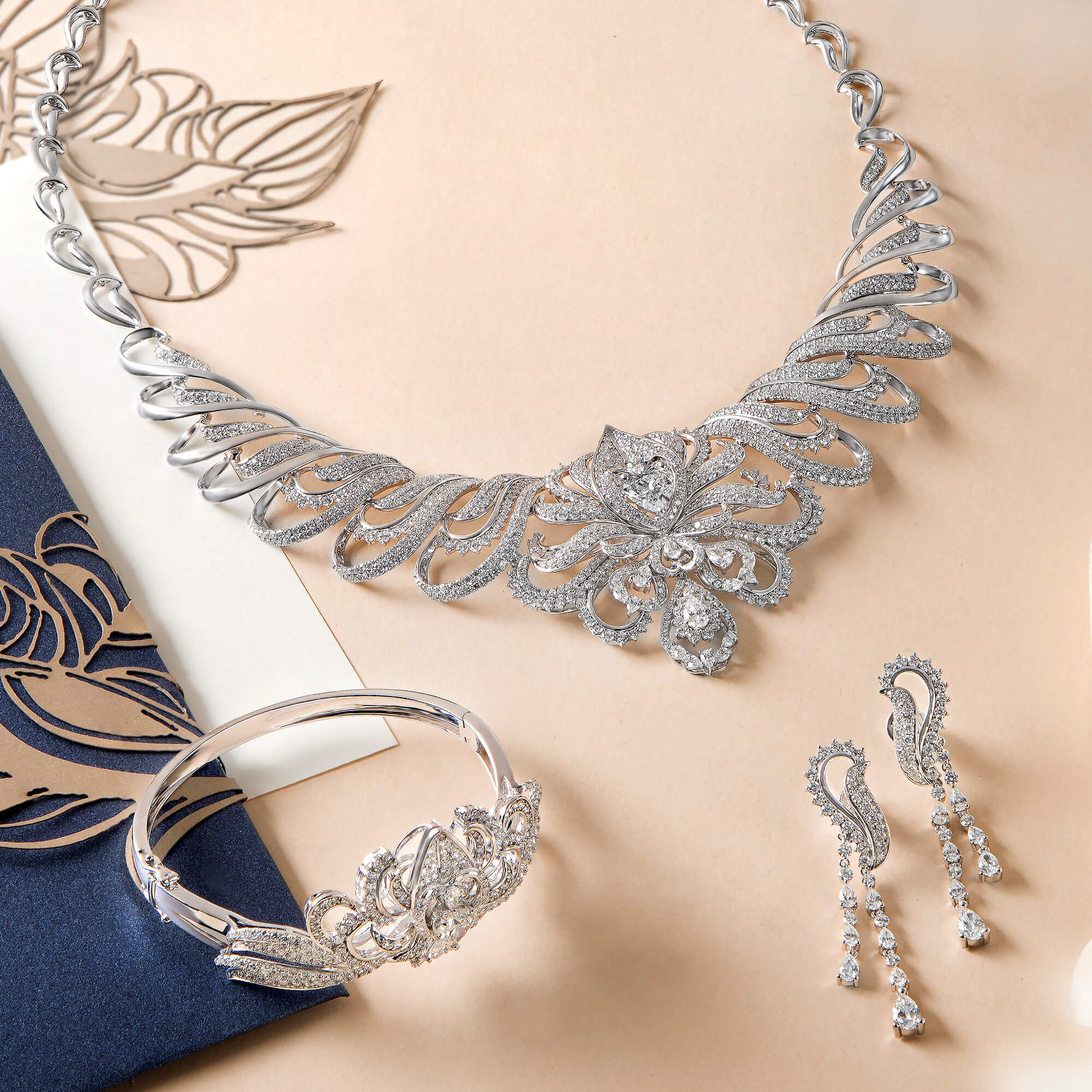 Bông tai cưới kim cương vàng trắng 14k pnj trầu cau ddddw003858